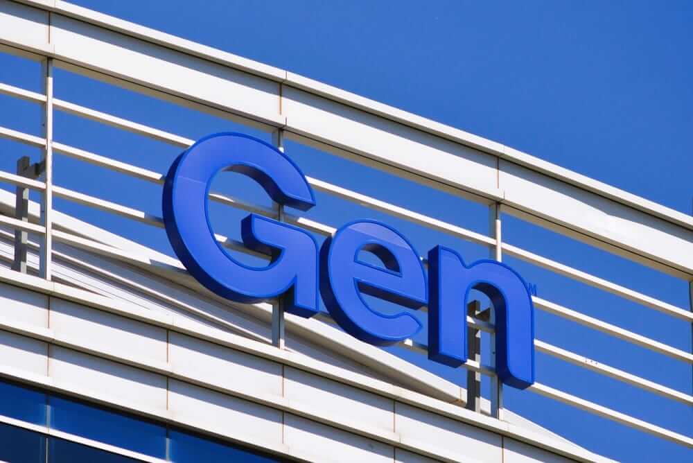 Are Wall Street Analysts Predicting Gen Digital Stock Will Climb or Sink?